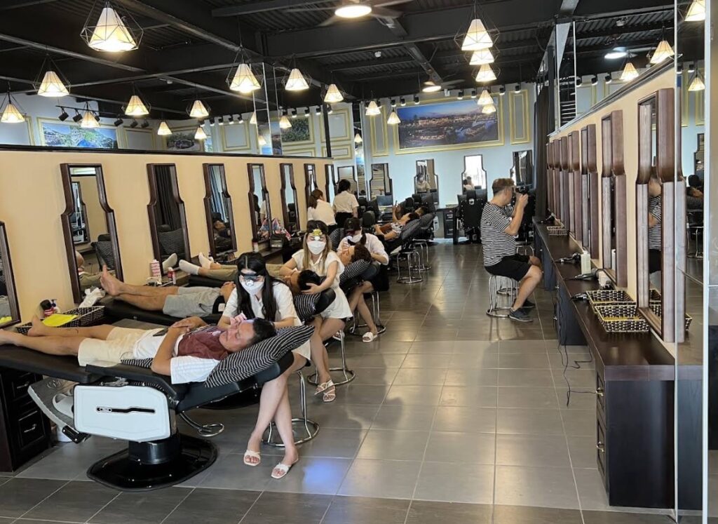 VN越南【峴港暗黑團】ptt&dcard分享洗頭有哪些？評價最好三家！體驗正宗越式洗頭絕不錯過 - 啊b哥的越南暗黑旅遊